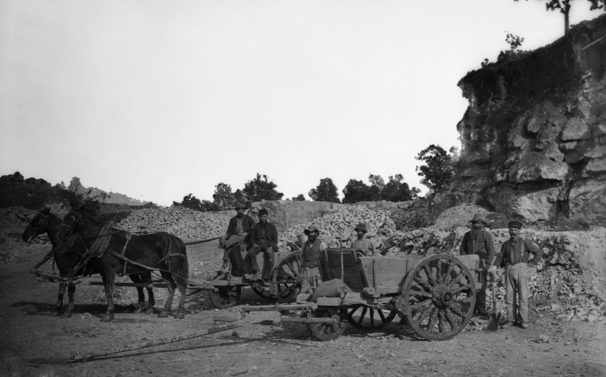 Linoma Beach and its Lighthouse – Omaha Exploration
