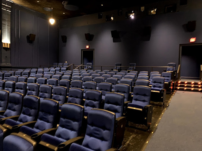 The Dundee Theater – Omaha Exploration