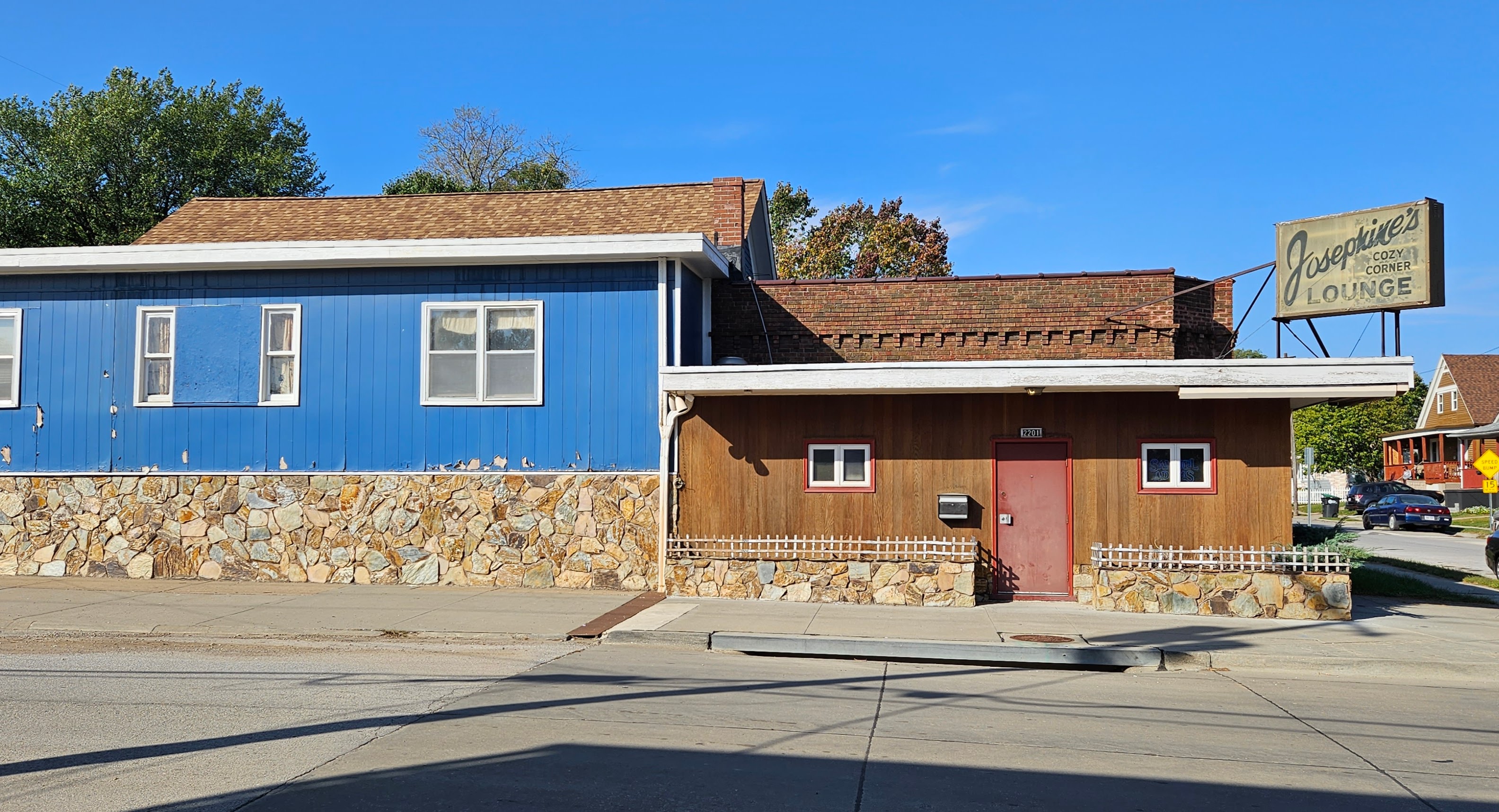 Josephine Scarpello’s Cozy Corner Lounge – Omaha Exploration