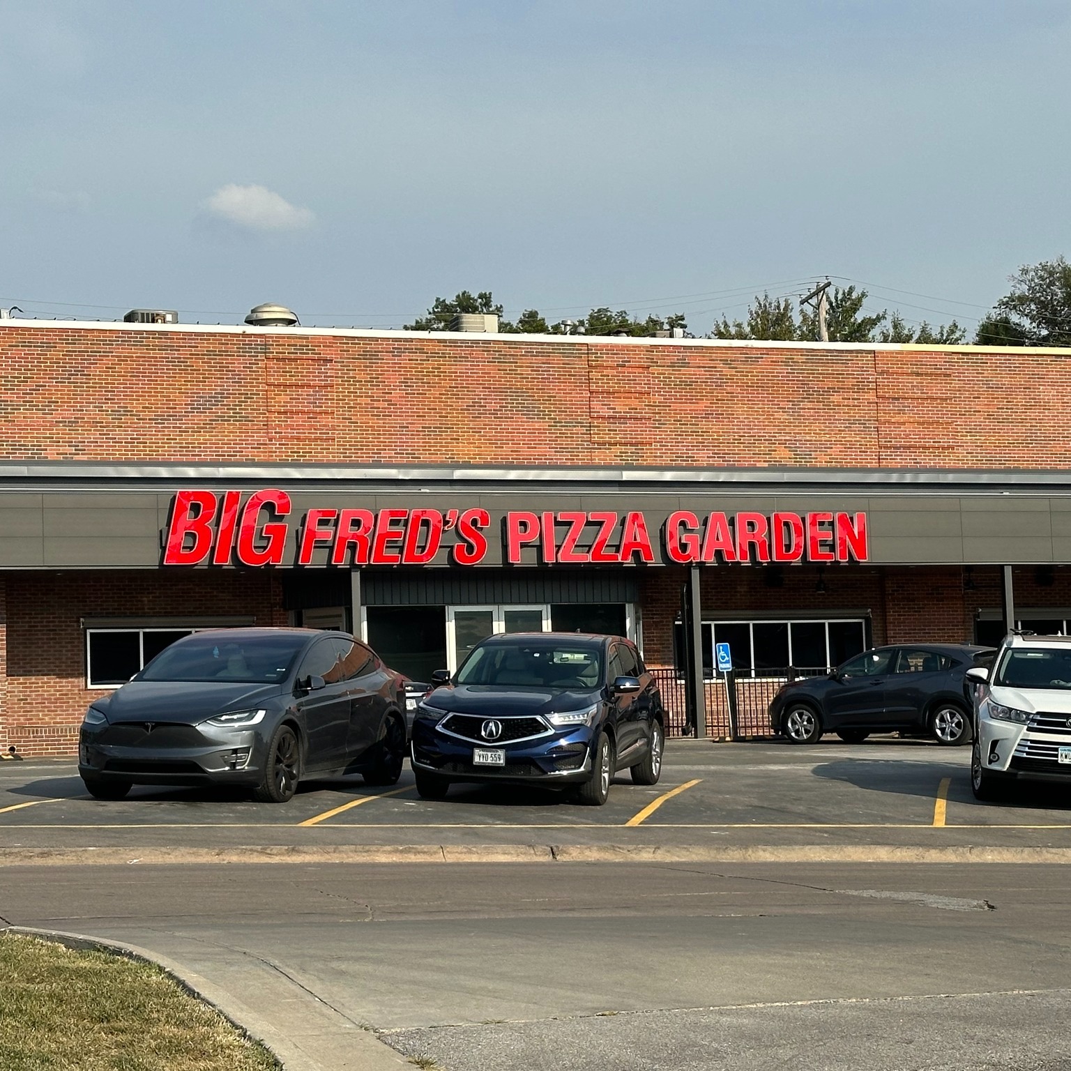 Fred and Rose Bruning’s Big Fred’s Pizza Garden & Lounge – Omaha ...