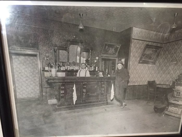 Columbus’ Glur’s Tavern – Omaha Exploration