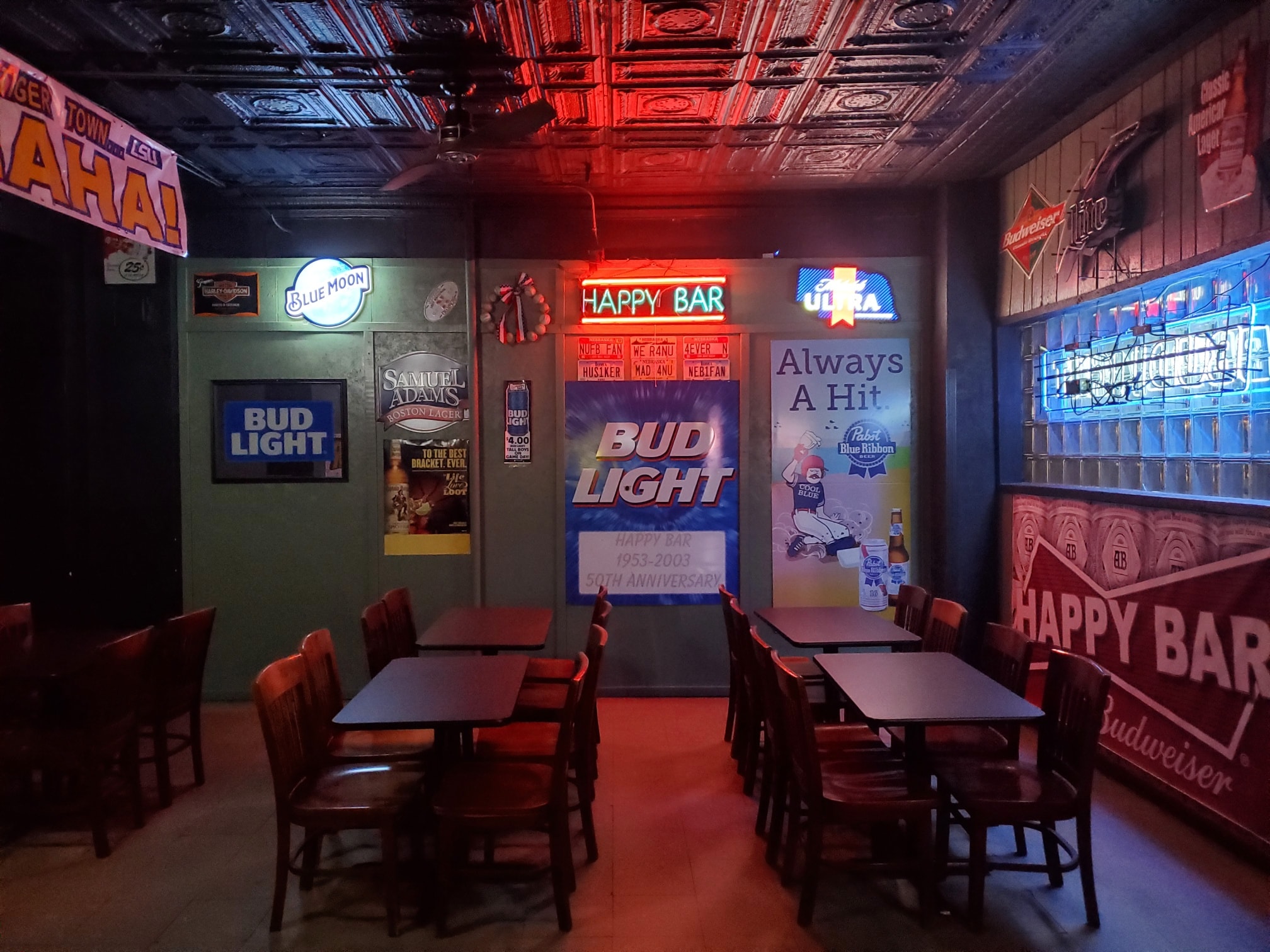 Robert Pascarella’s Happy Bar – Omaha Exploration