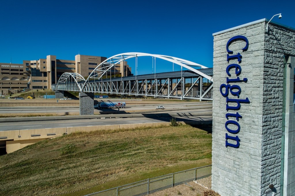 Atlas Apartments and the Heaney Pedestrian Bridge – Omaha Exploration