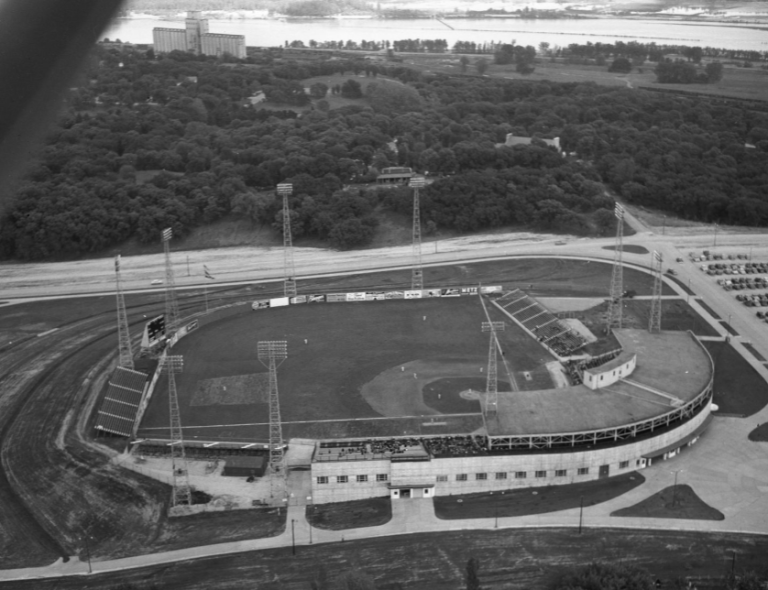Johnny Rosenblatt’s Stadium – Omaha Exploration