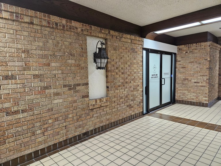 Omaha’s First Indoor Mall: The Center Mall – Omaha Exploration