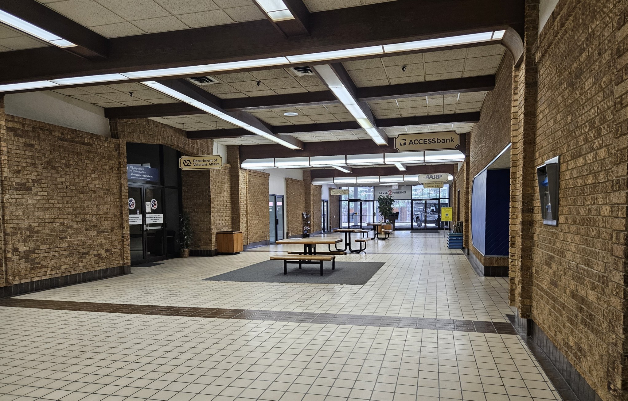 Omaha’s First Indoor Mall: The Center Mall – Omaha Exploration