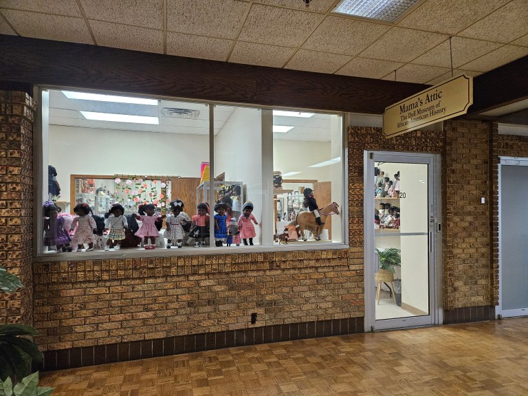 Omaha’s First Indoor Mall: The Center Mall – Omaha Exploration