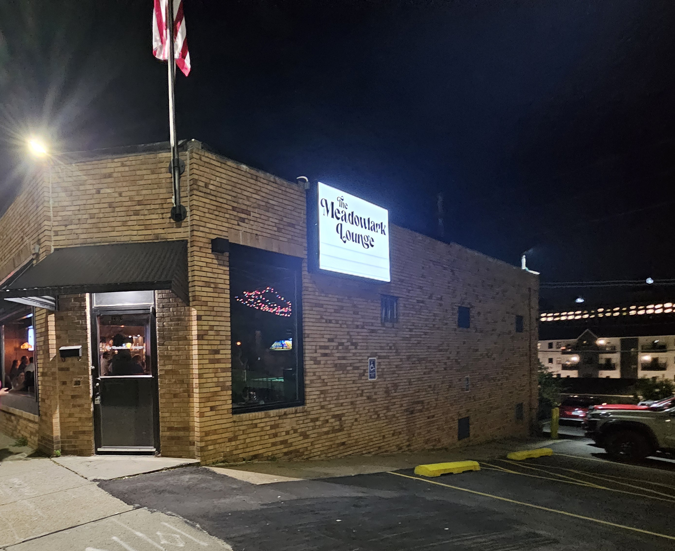 From Bungalow Inn to Meadowlark Lounge – Omaha Exploration