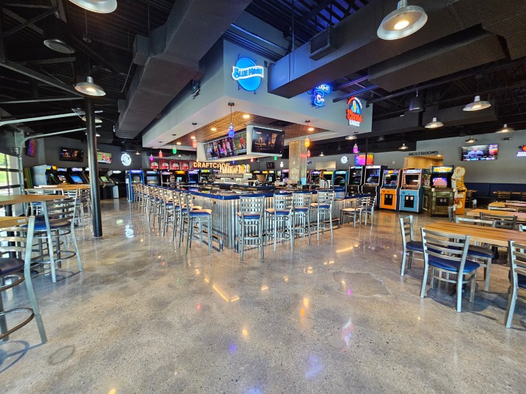 Draftcade at Miracle Hills Plaza – Omaha Exploration