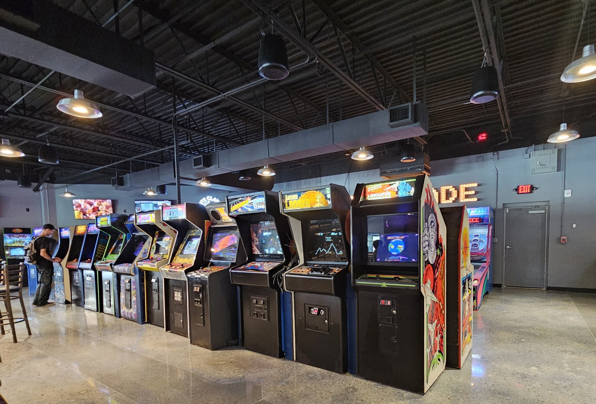 Draftcade at Miracle Hills Plaza – Omaha Exploration