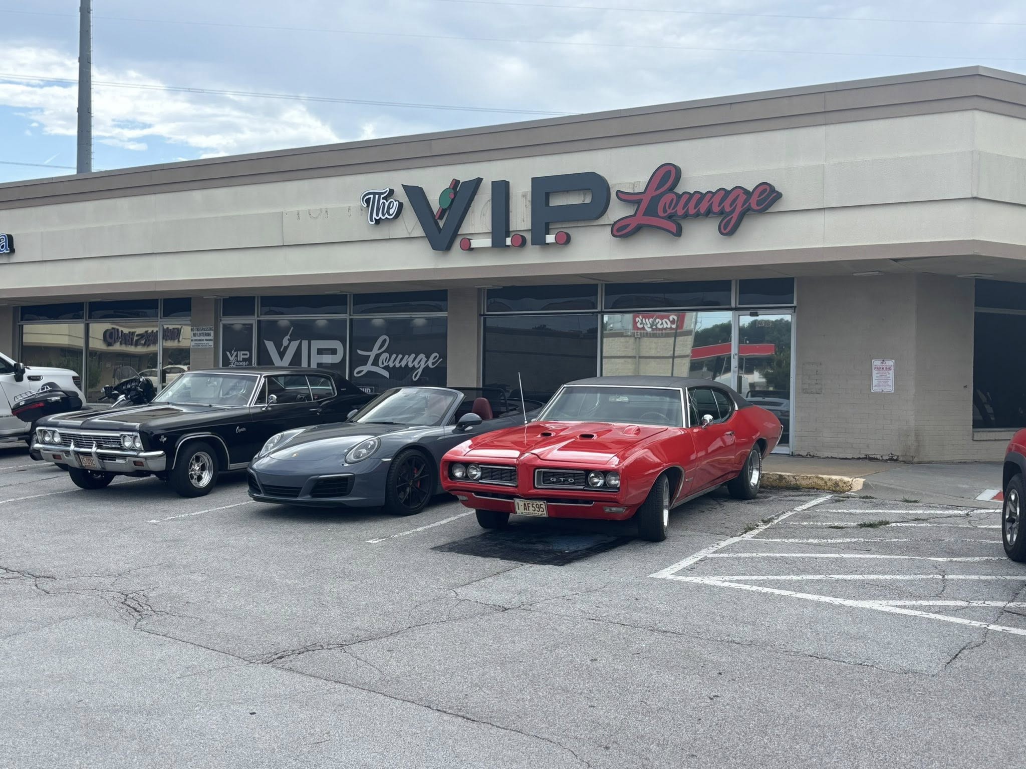 Dean Winstrom’s VIP Lounge – Omaha Exploration